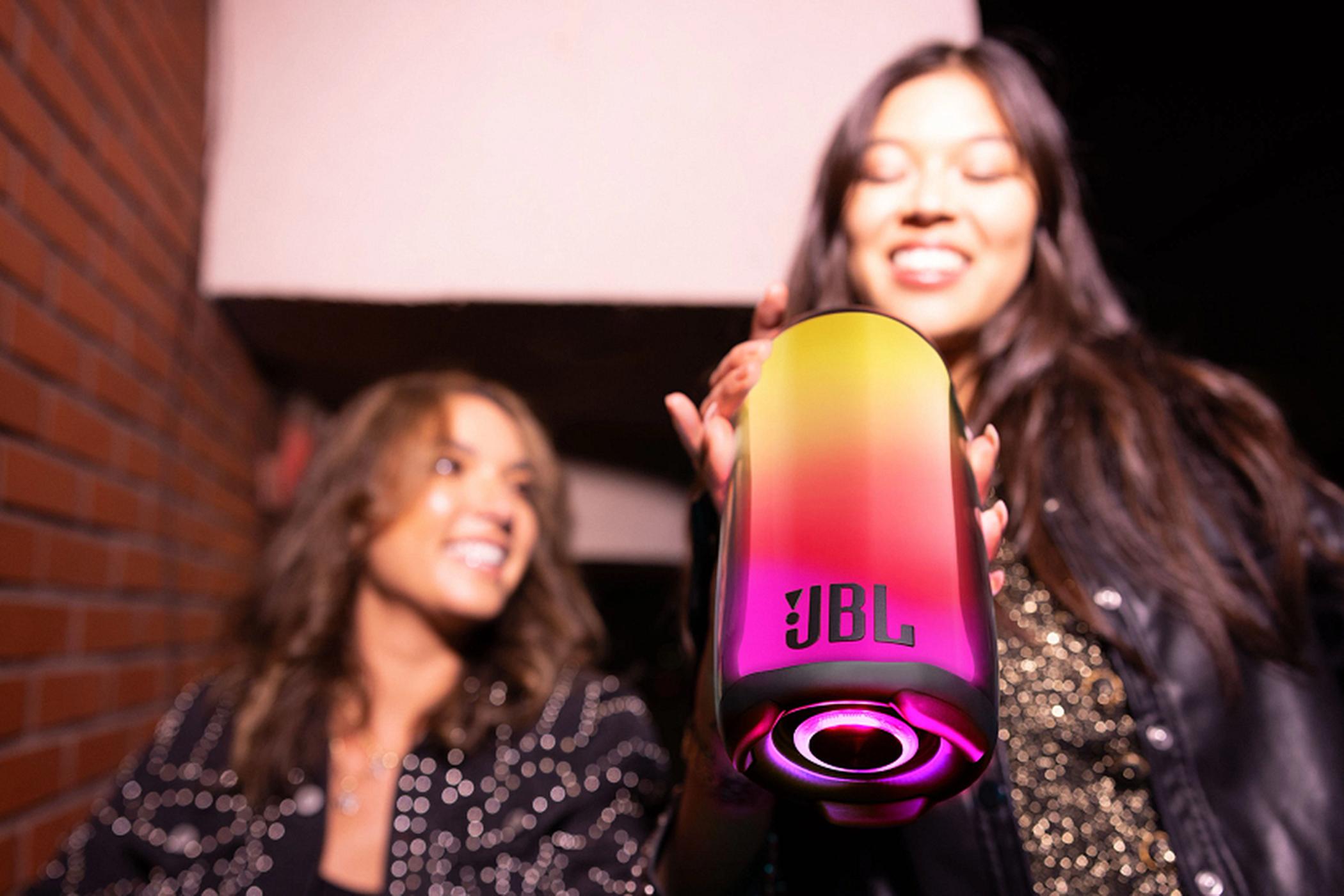 JBL Pulse 5 | Enceinte portable Bluetooth avec jeu de lumières